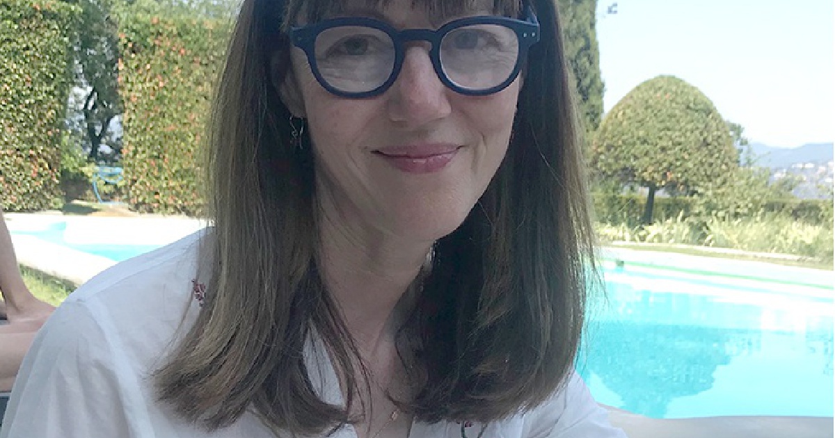 A glimpse of what lies beneath | Contemporary and Country